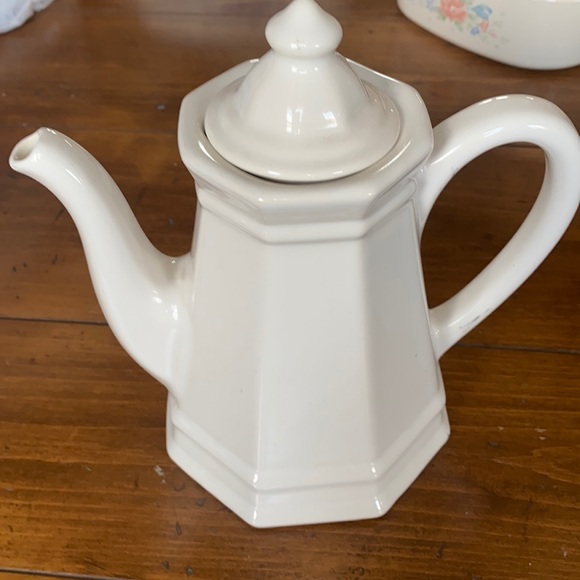Kitchen | Teapot | Poshmark